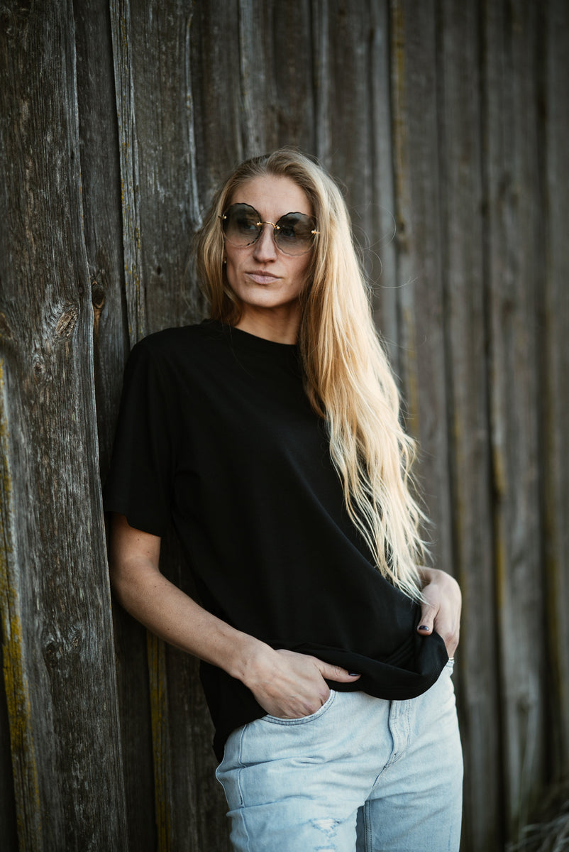 YBF (Your Best Friend) T-shirt [black] – noyawear.com